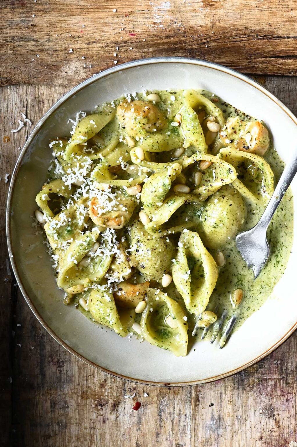 Pasta met kip en romige pesto - Serving dumplings Pasta met kip en romige pesto - Serving dumplings
