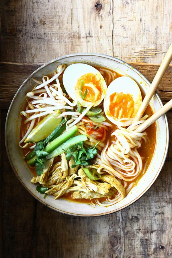 Easy Laksa with Shredded Chicken - Serving Dumplings